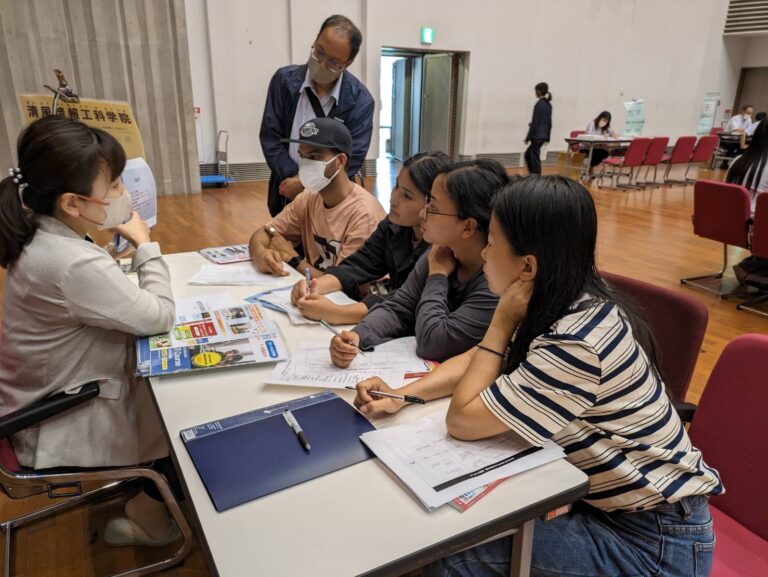 JAC教育学院向け学校別進学説明会を実施しました。 - JAC教育学院